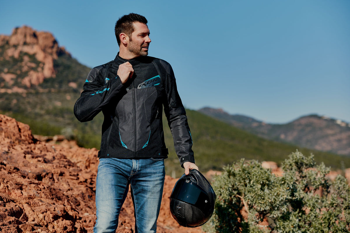 How to Properly Fit a Riding Jacket: Comfort, Safety, and Mobility