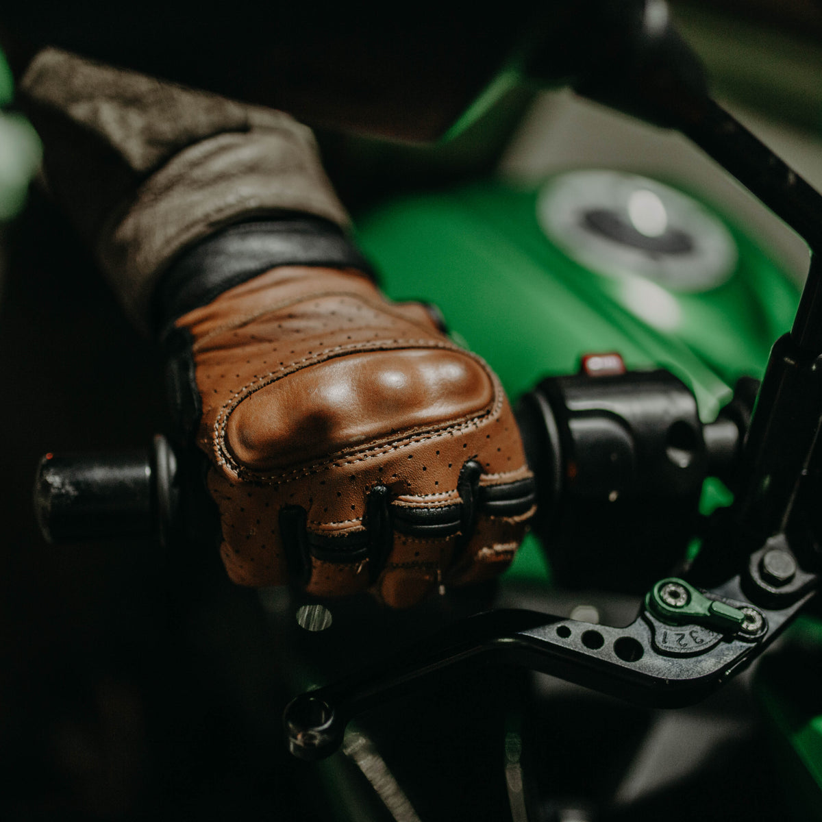 Leather Care Tips for Long-Lasting Riding Gloves – ReiseMoto